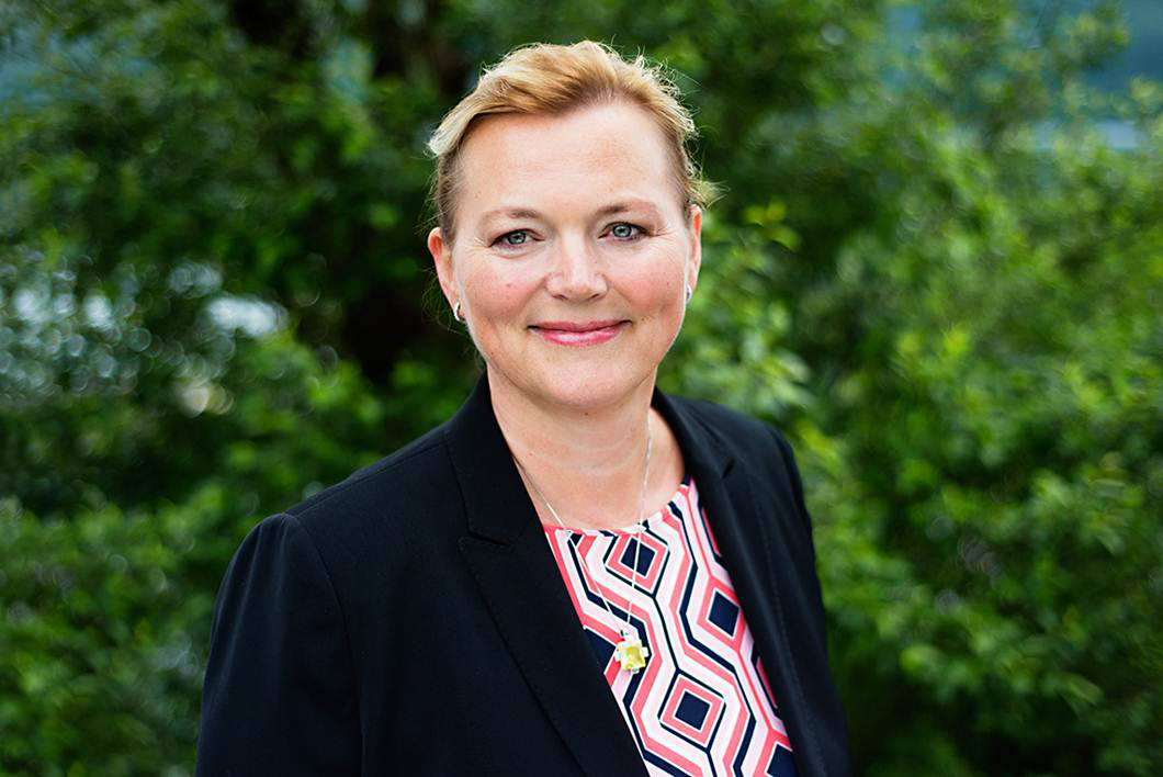 Anne Mette Hjelle - Skald